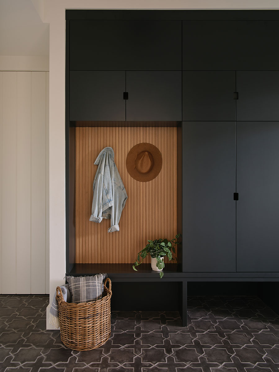 How to Create a Serene Entryway That Sets the Tone for a Zen Home ...